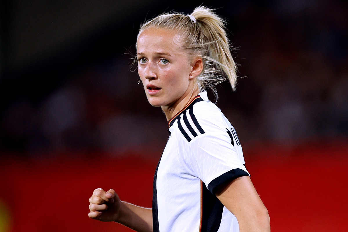 Lea Schüller: Freundin, Gehalt, Eltern & Fun Facts